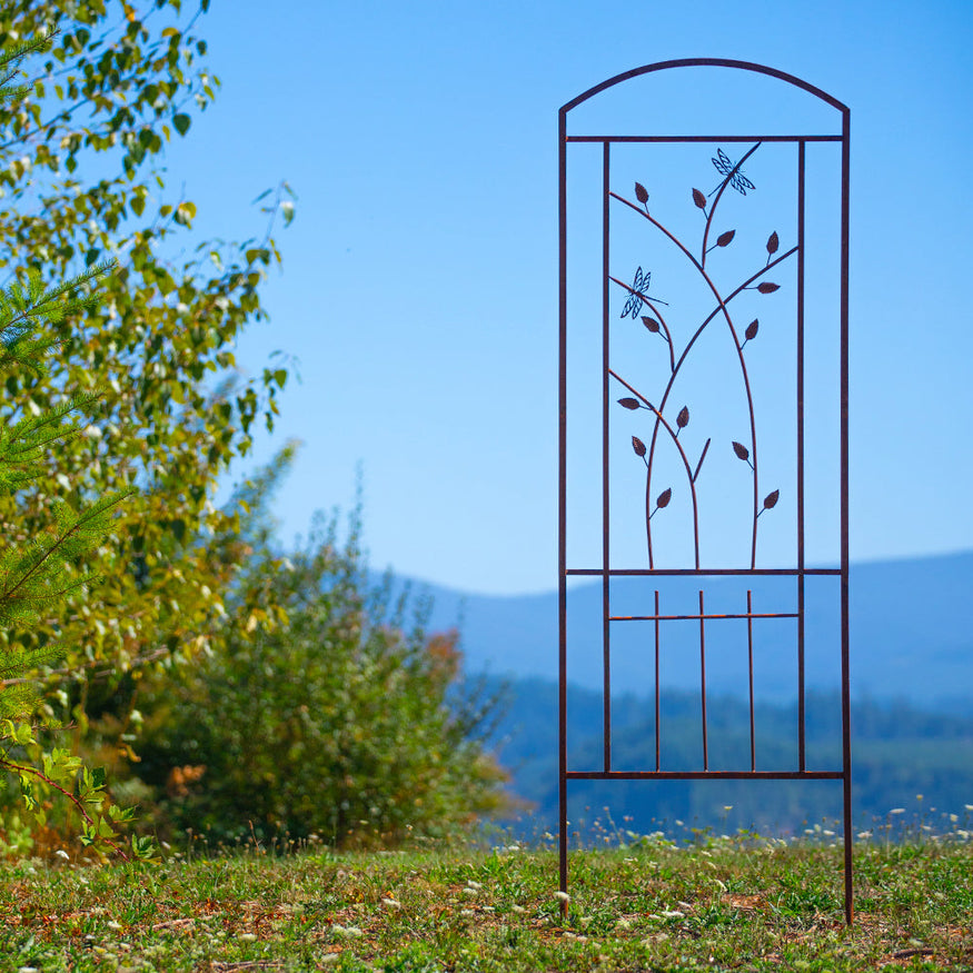 Trellises – Rusty Birds